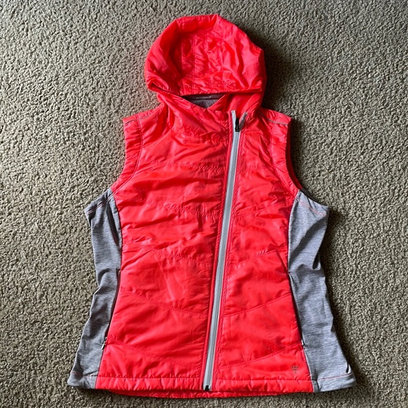 Title nine | Jackets & Coats | Title Nine Will Power Light Vest Xl ...